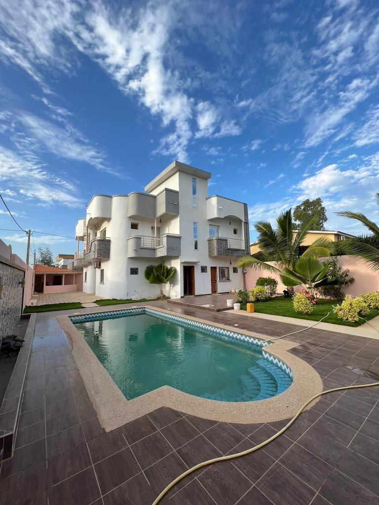 Quiet villa with pool - Somone - Houses for Rent in Somone, Thiès ...