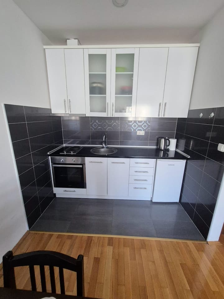 New Apartment - Private Parking - Mostar