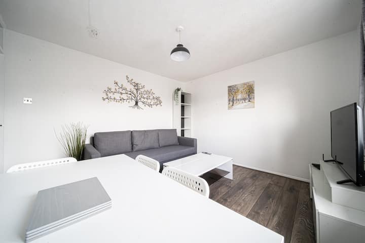 Flat 11 • Luton City Centre - Harpenden
