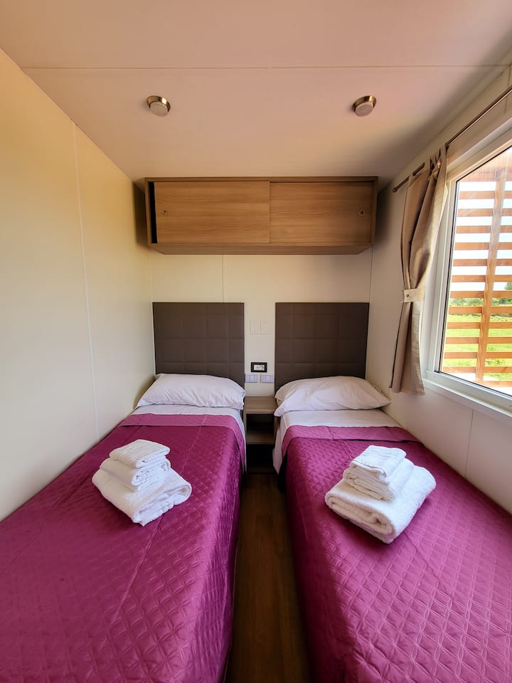 Bungalow Con Jacuzzi E Giardino 6 Pax - 阿雷佐