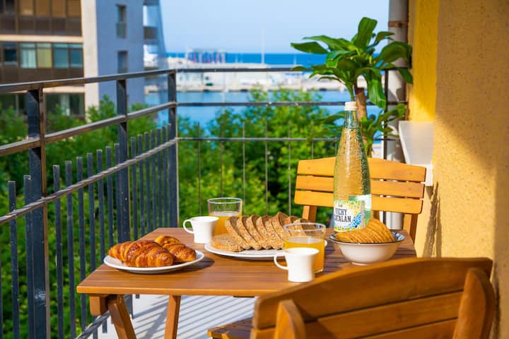Apartamento Con Vistas Al Mar En El Puerto/ 4 Hab. - Dénia