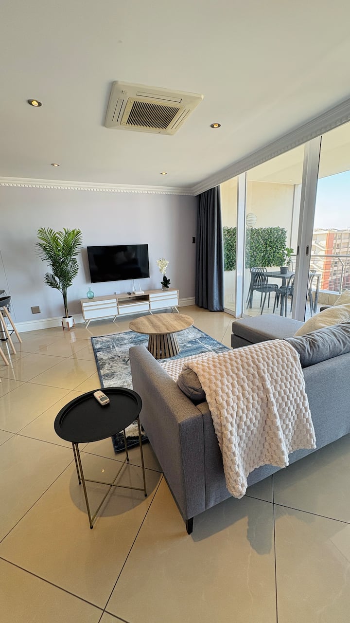 Tranquil 2 Sleeper In Point Waterfront - Durban