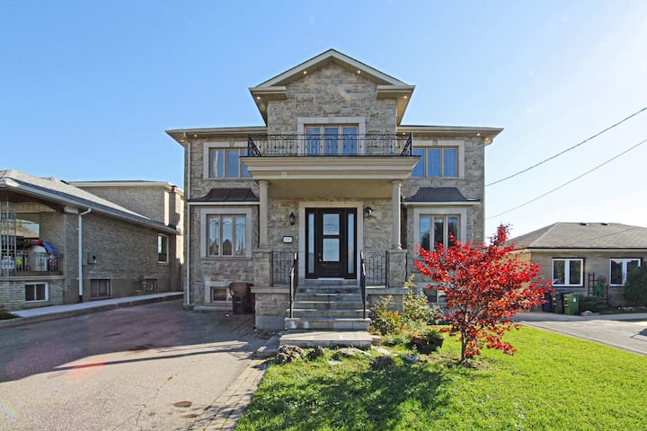 5br 4ba Home W Parking, Laundry 6min To Hwy401/400 - 토론토