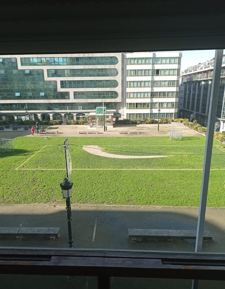 Piso Céntrico En Vigo Con Parking Y Wifi Incluido - Vigo