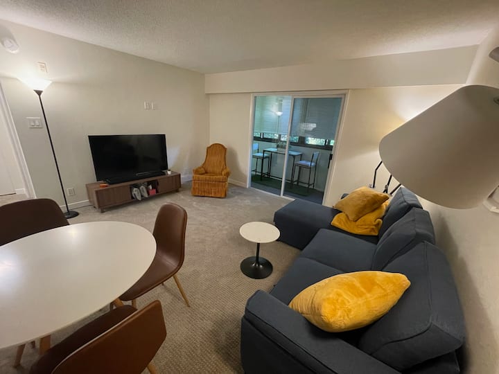 Midgard Manor Suite 1 Br Suite - Victoria