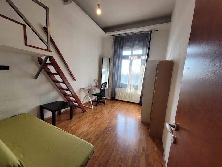 River View Cozy Room Close To Great Spots Nearby - Budapest