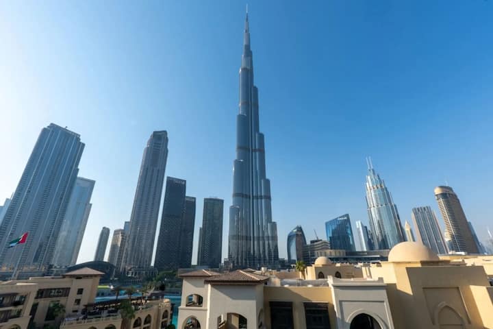 Burj Khalifa View Penthouse With Private Jacuzzi - Dubai