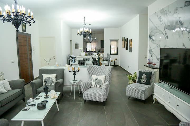 Ashrafieh Modern Gem - Beirut