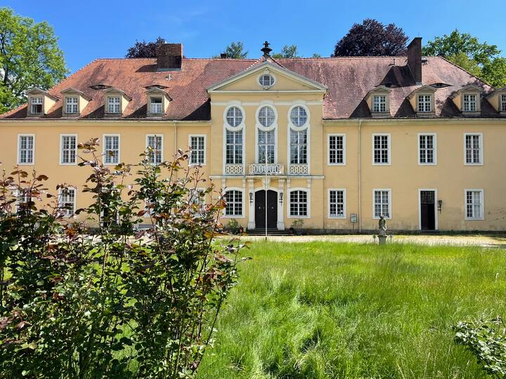 Wohnen Im Barockschloss Oberlichtenau - Pulsnitz