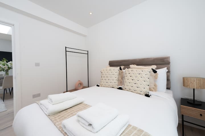 Vesto | Two Bedroom Apartment In Bermonsey 9tg-f1 - Brisbane Road