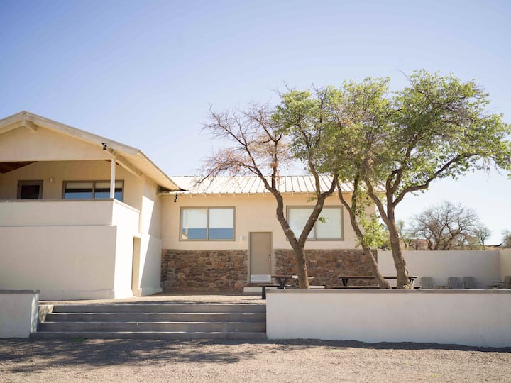 High Frontier Ranch Guest House - Fort Davis, TX