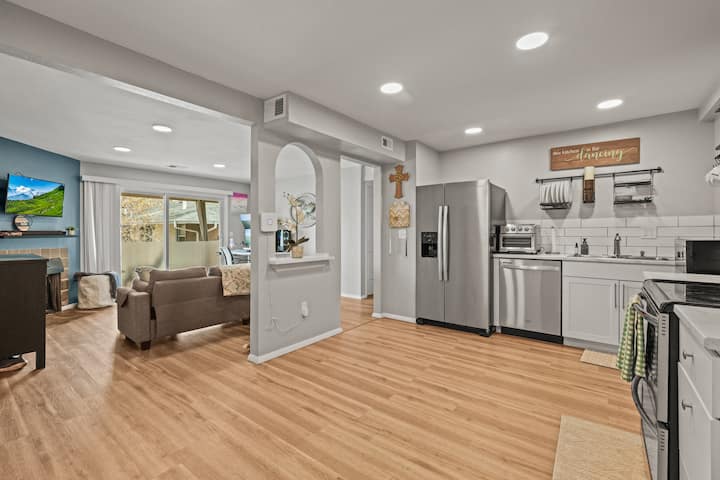 1 Bedroom Condo For Rent - Broomfield