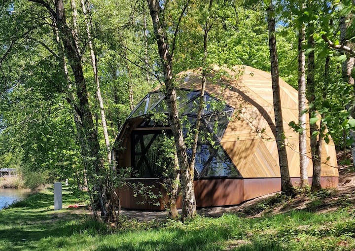 Dôme Géodésique Exceptionnel En Pleine Nature - Bastogne
