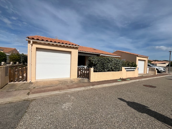 Villa Bord De Mer 
 100m De La Plage - Gruissan