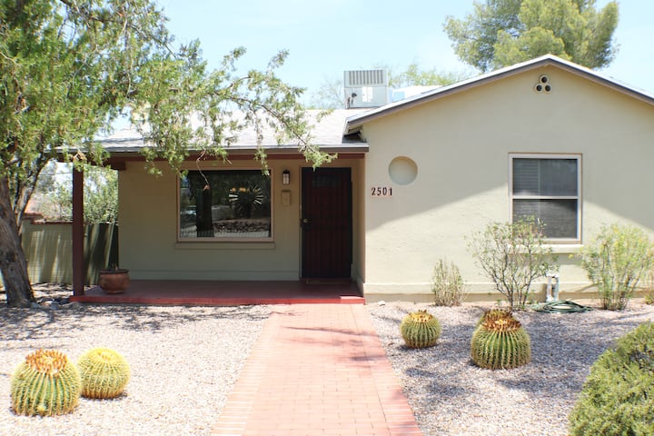 Cozy Midtown Home - Tucson, AZ