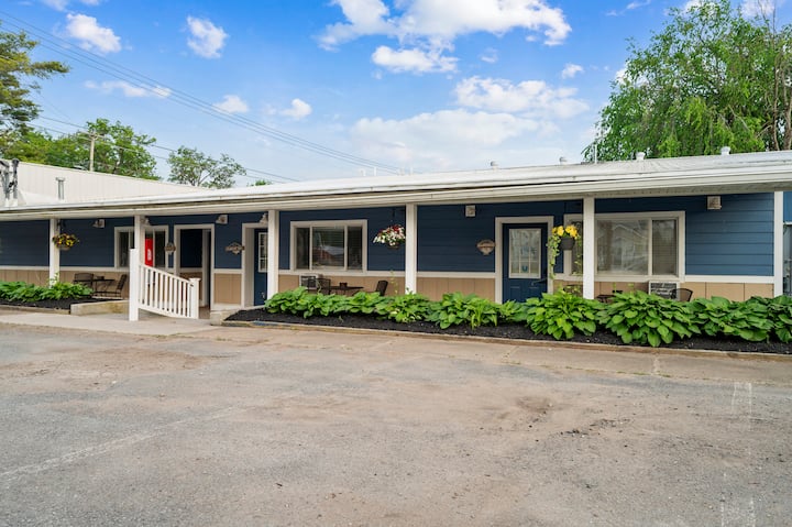 "Midway Retreat"-2 Full Beds In Sylvan Beach New - Verona, NY