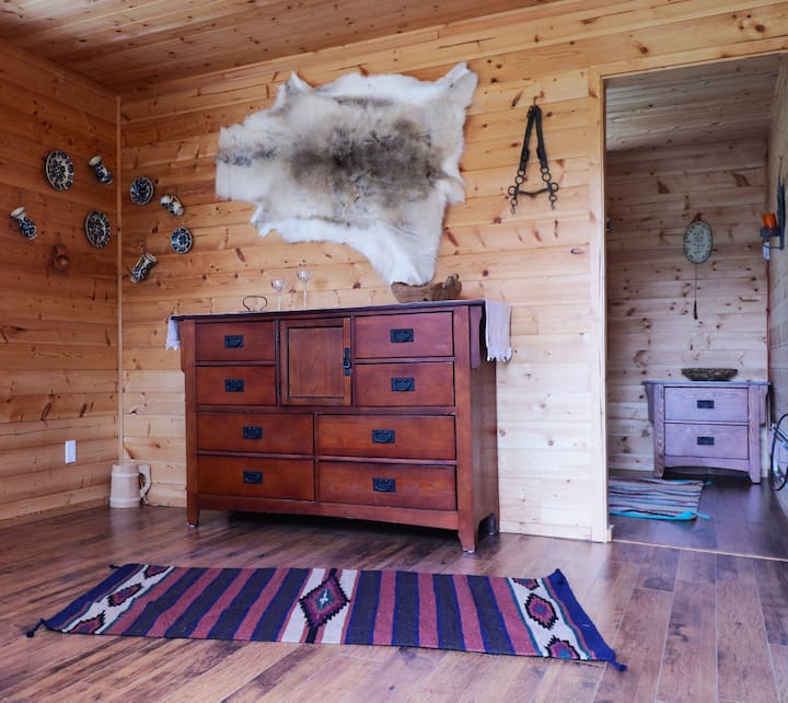 Mushers Cabin On A Sleddog Farm - Rocky Mountain House