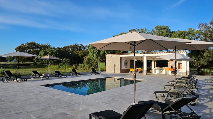 Rural Home With Pool - Barcarrota