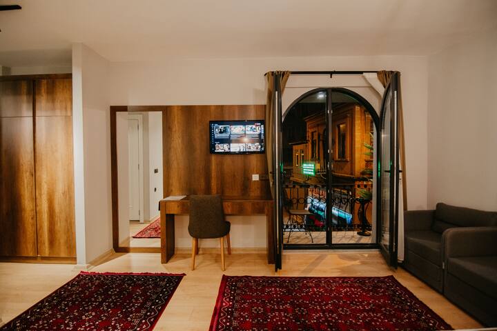 Copper House
Trabzon Meydan
Lüks 4 Kişi Aile Daire - Trabzon