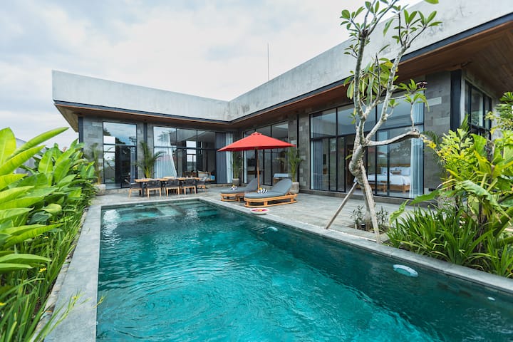 5br Villa Private Pool - Beach Acces - Bali
