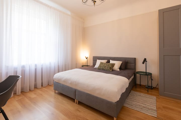 2 Br Apartment In City Centre. - Riga