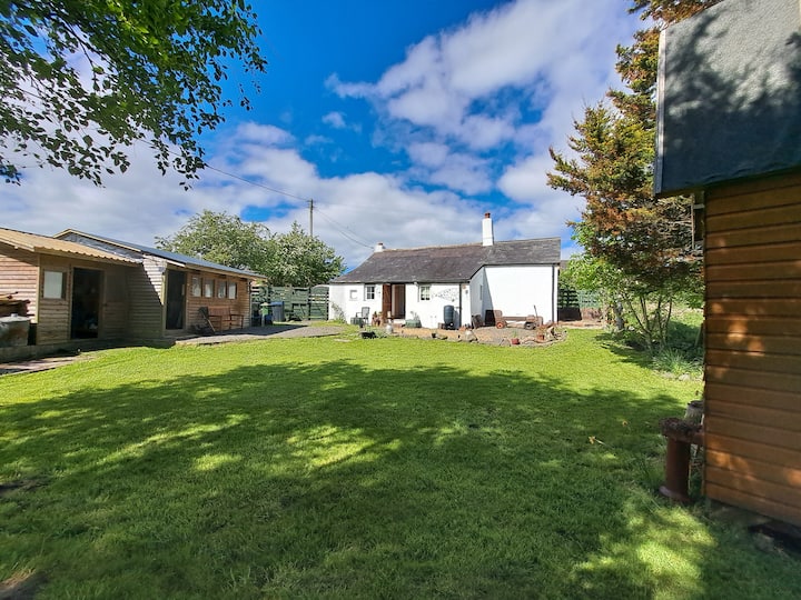 Rose Cottage - Dog Friendly - Powfoot