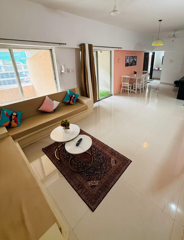 Salmon: 3bhk Furnished Apartment - Pune