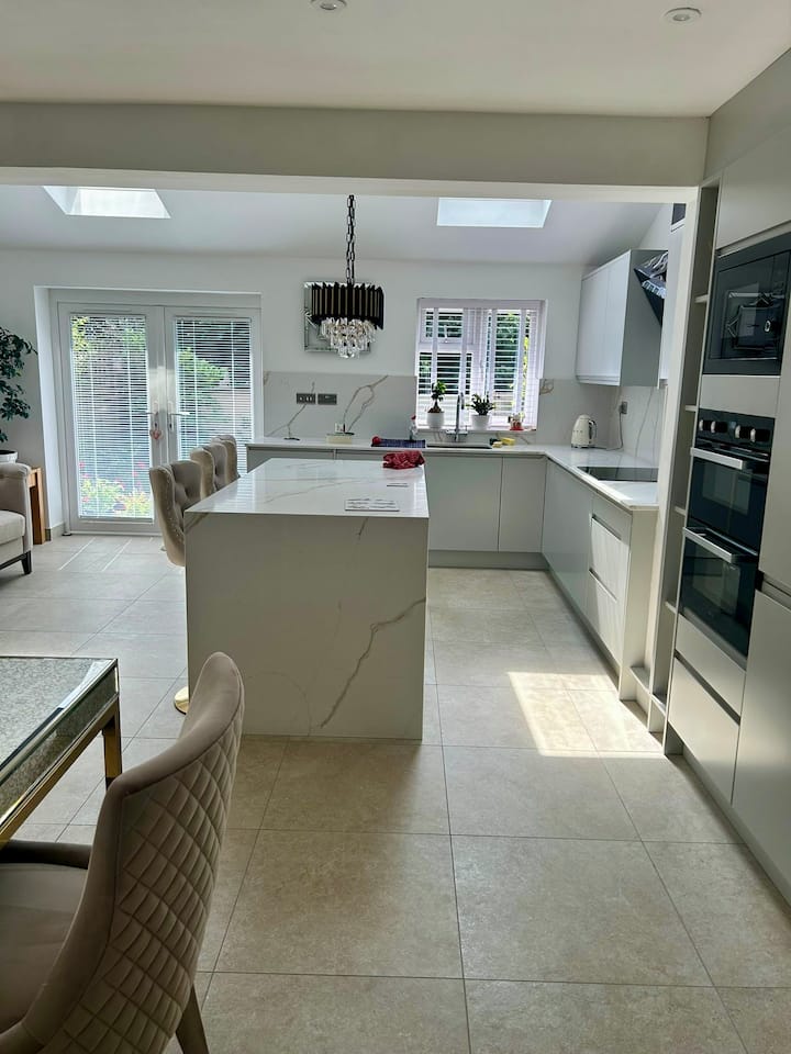 Room In Harpenden - Harpenden