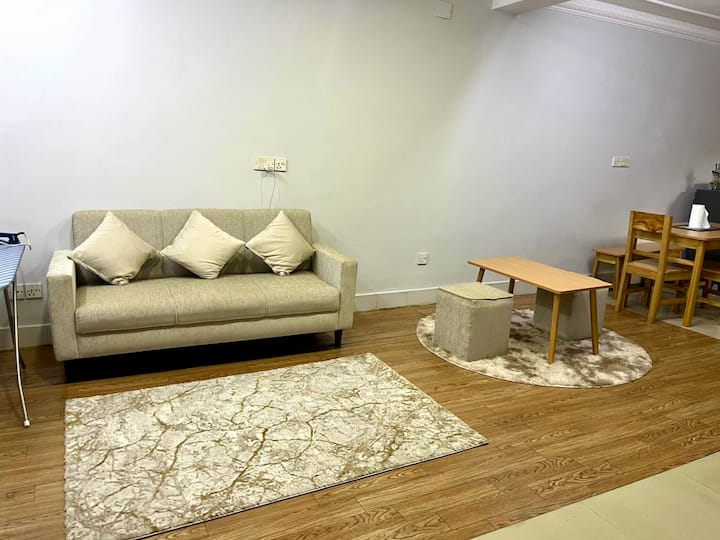 Cosy 3 Bedroom In The Heart Of Kathmandu! - Kathmandu