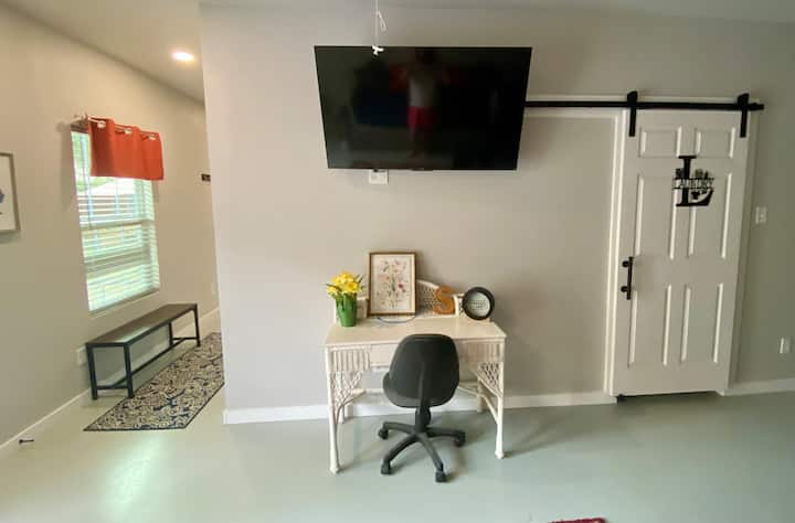 Downtown Guesthouse Getaway - Dallas, TX