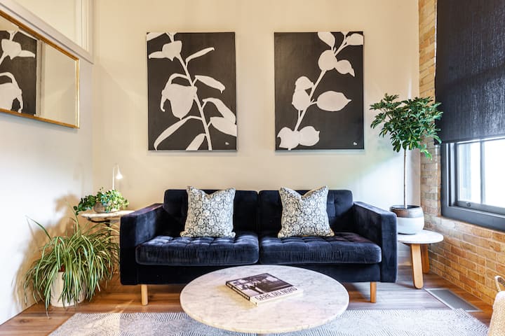 Bradshaw Lofts: The Storyteller - Stratford