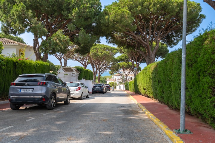 Stylish & Tranquil Studio Villa In Calahonda - Calahonda