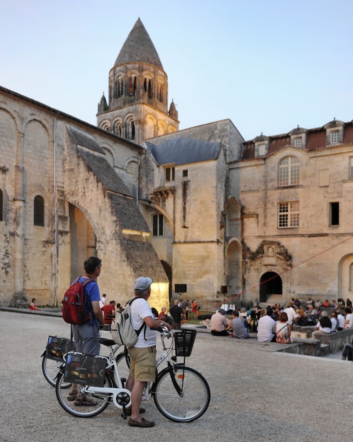 Une Expérience Insolite - Saintes