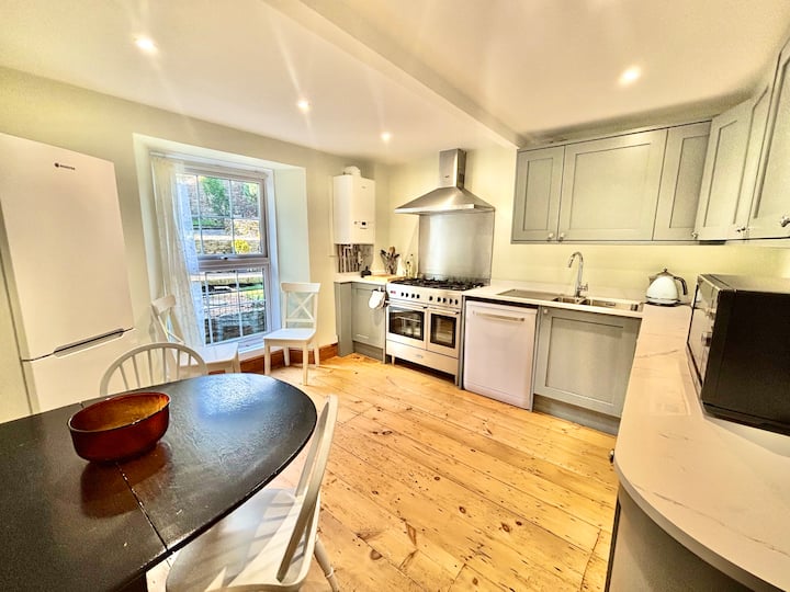 Meridian Retreat - 2 Bed With Parking - Ilfracombe