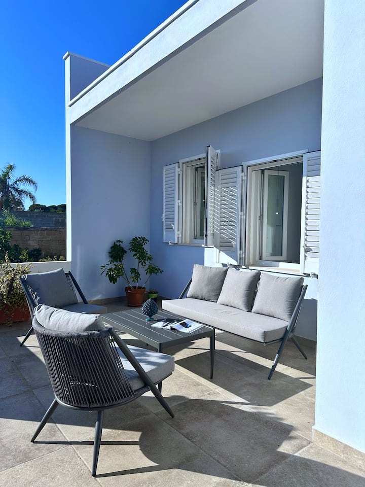 Villa 70m Dal Mare Con Giardino - Ugento