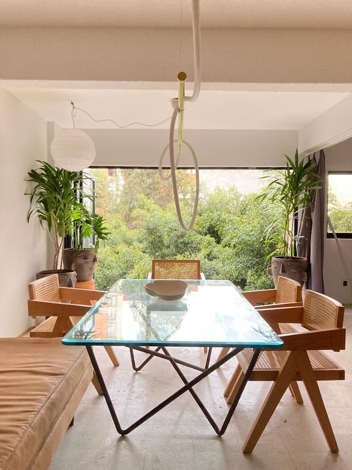 Tree View Sundrenched Apartment - Mexico City