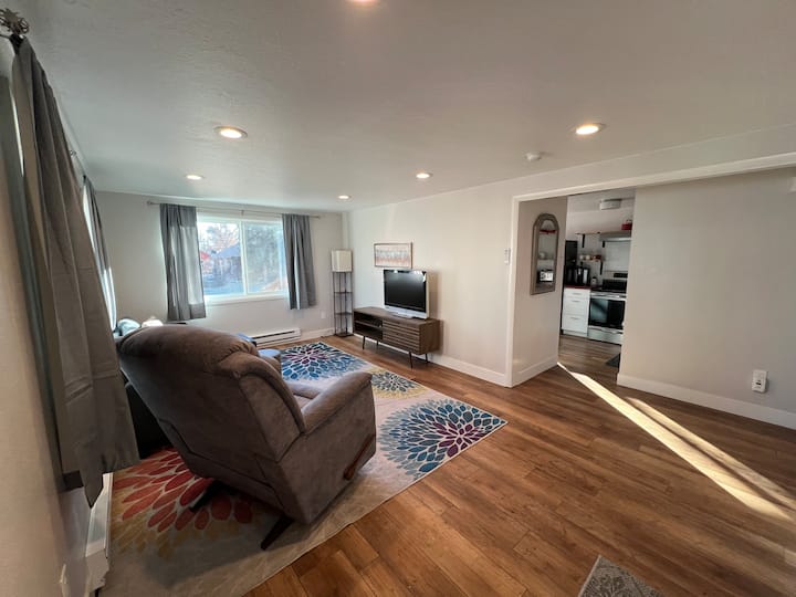 Updated 2br 1bth Lafayette Apt - Erie