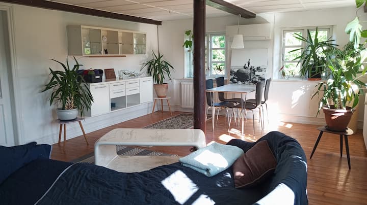 3 Længet Bindingsværk Gård I Rø - Bornholm