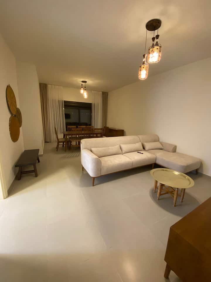 Modern 2br In Trendy Jabal Alwebdeh With View - Amman