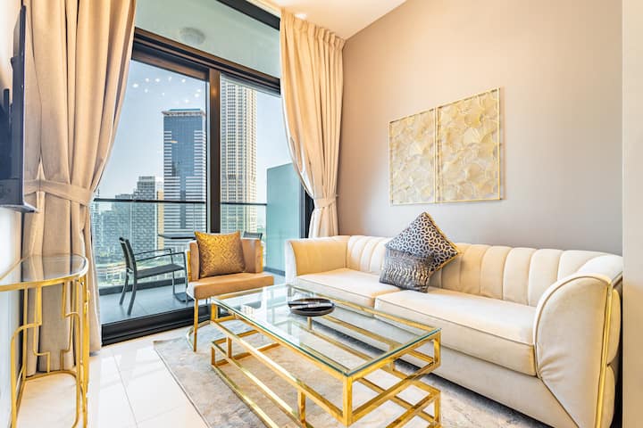 Modern 1 Br Business Bay | Skyline Views Balcony - Dubai