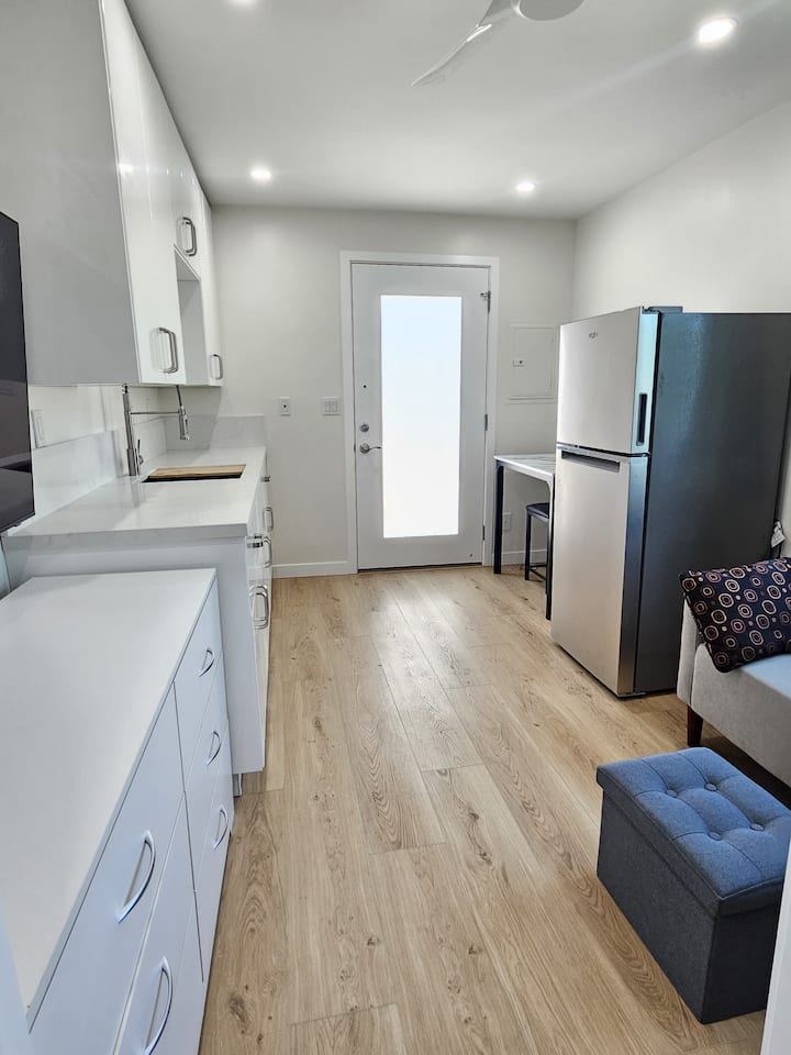 Modern Cabin, Clean, Quiet & Airy - Santee