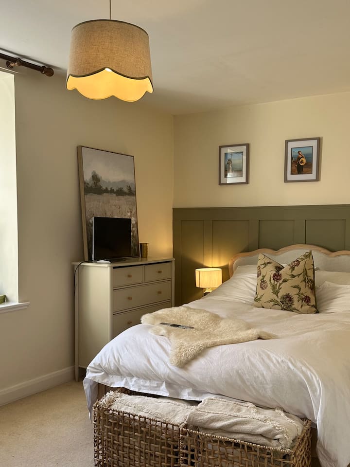 Cosy Room Above Dean Village - Edinburgh