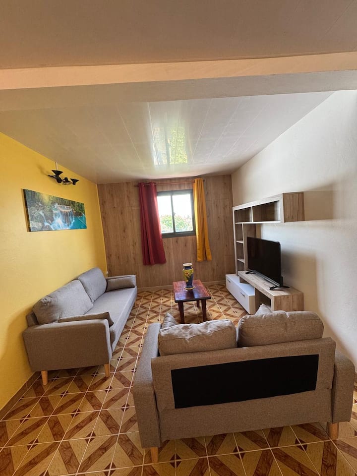 F5 Spacieux Vue Sur Mer Meublé - Fort-de-France