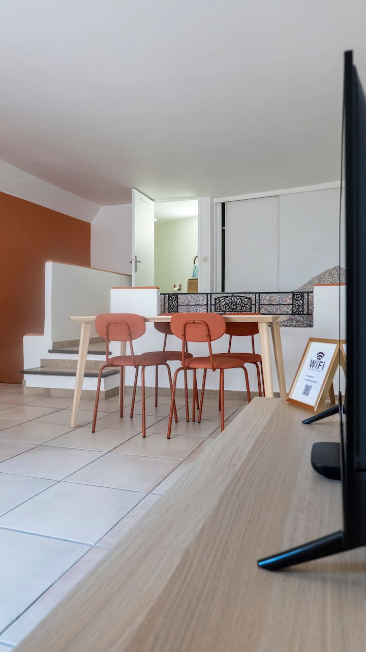 Duplex En Ville + Garage Privé - Salon-de-Provence