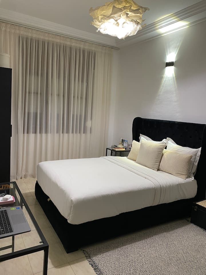 Private Room & Bath | Cosy Patio - フェス