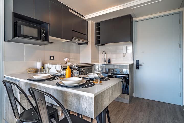 Metro Santa Lucía - Departamento Santiago - Santiago