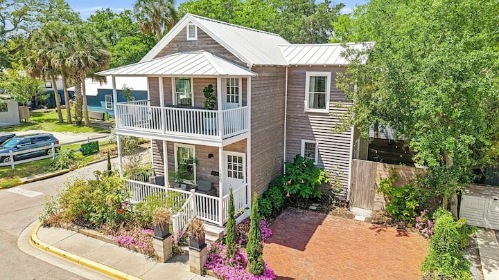 Art And Sun Filled Home W/ Hot Tub In Downtown - St. Augustine, FL