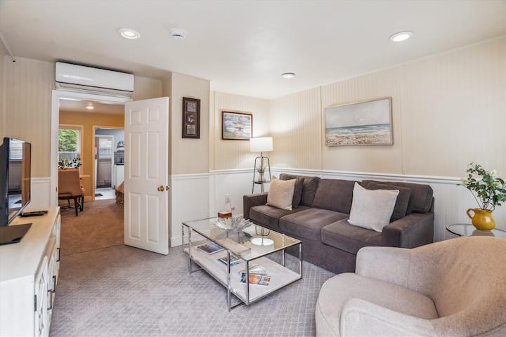 Dean Street's Lower Deck House! - Annapolis, MD