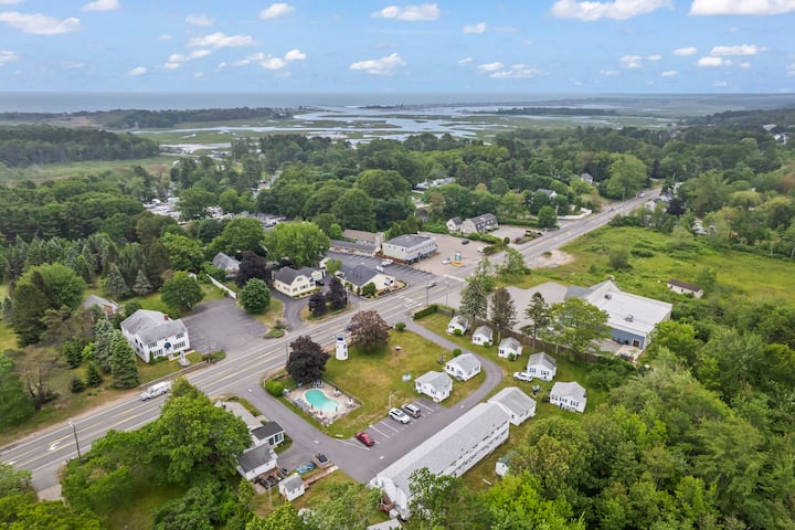 Cozy Studio 1 Mile From Beach! - Wells, ME