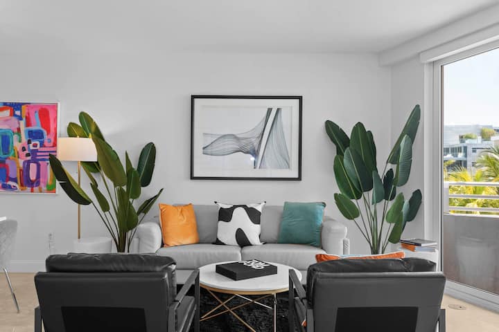 Sobe- Ocean Place Condo-4c - Miami Beach